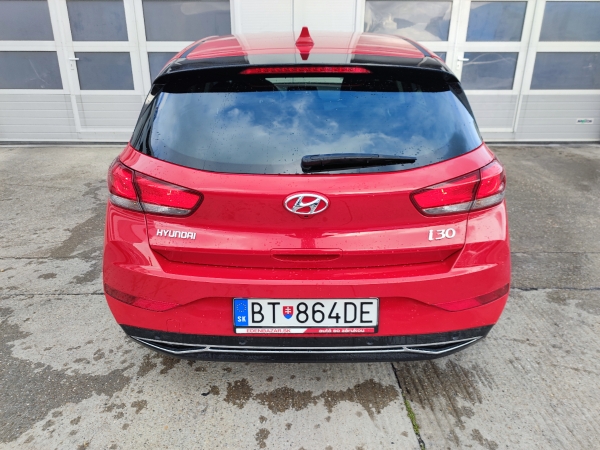 máčať ťa rozčuľuje reklama hyundai i30 family a dverove svetlá ...