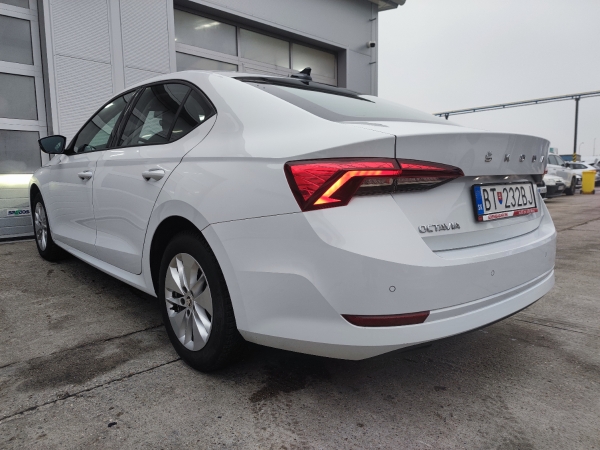 Škoda Octavia Ambition Plus DSG 2,0 TDI 85kW 2021/6 - Rodinné - Vozidlá ...